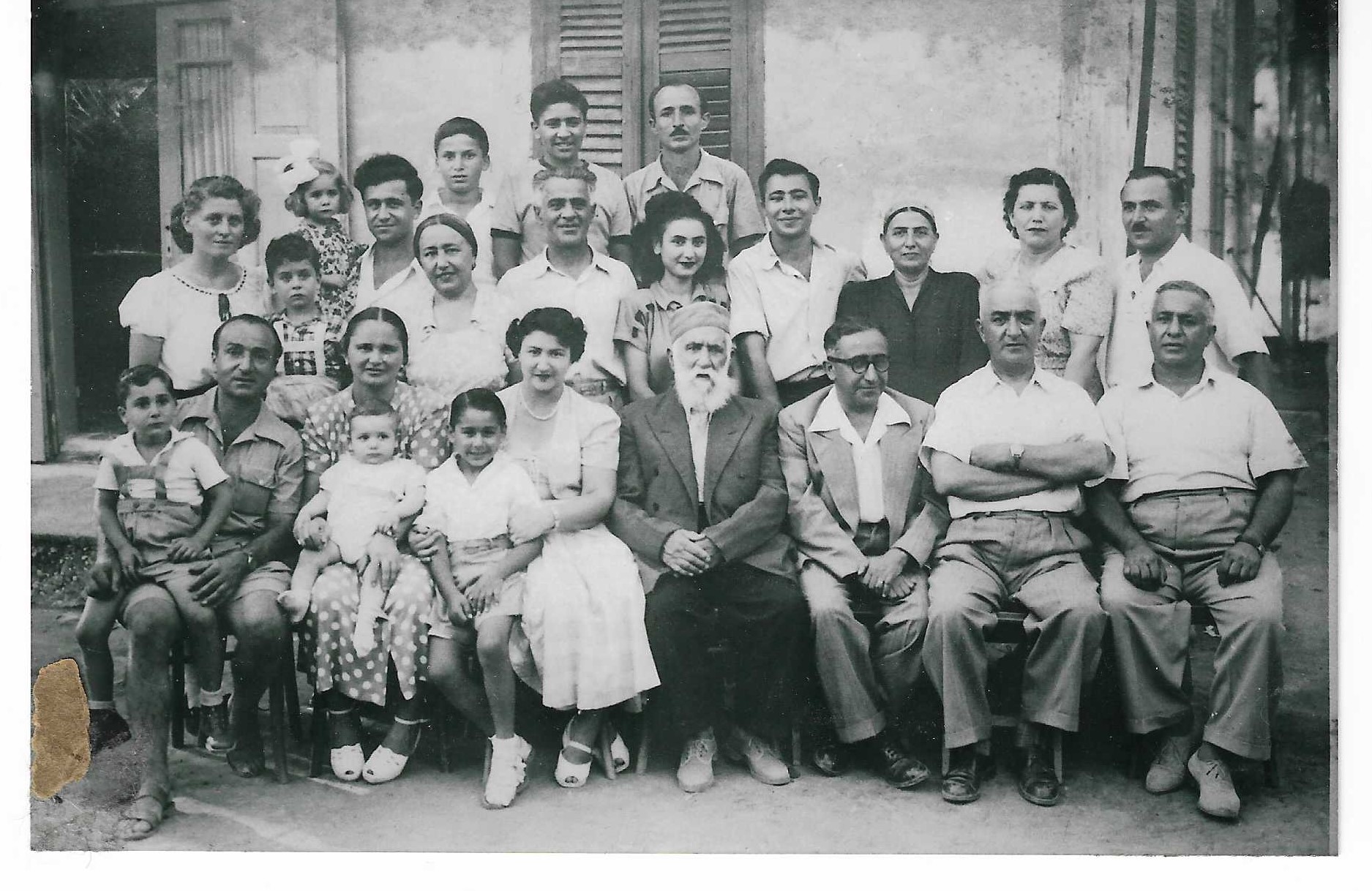 Displacement and Belonging: Rethinking World Order through Family ...